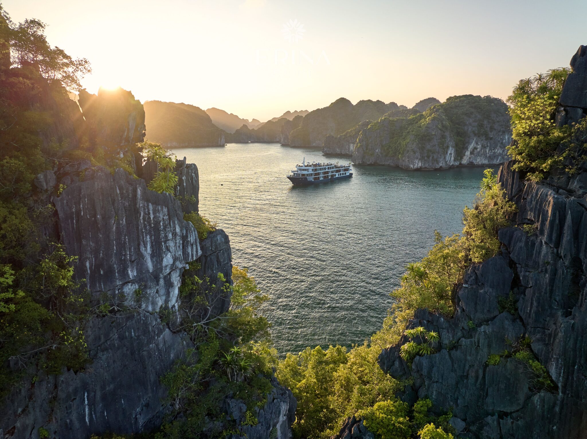 Halong Bay, Lan Ha Bay, and Bai Tu Long Bay: What Sets Them Apart ...
